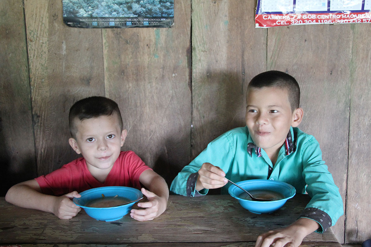 Elkin | Hele Verden i Skole
